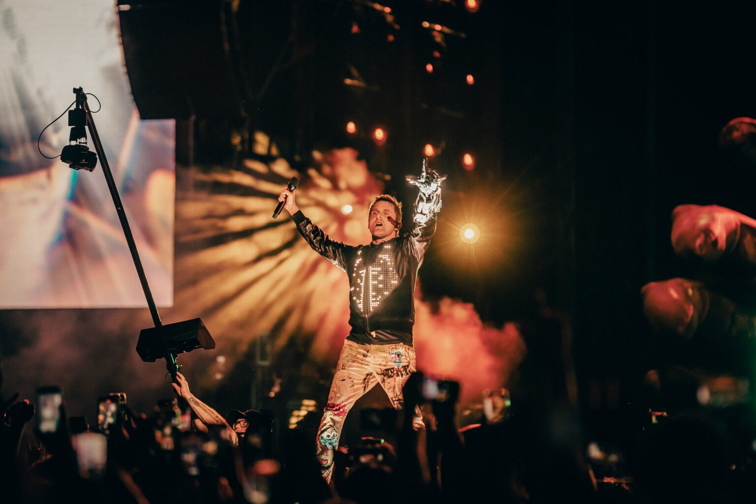 Muse inició su gira por México en el Estadio Banorte de Monterrey ...