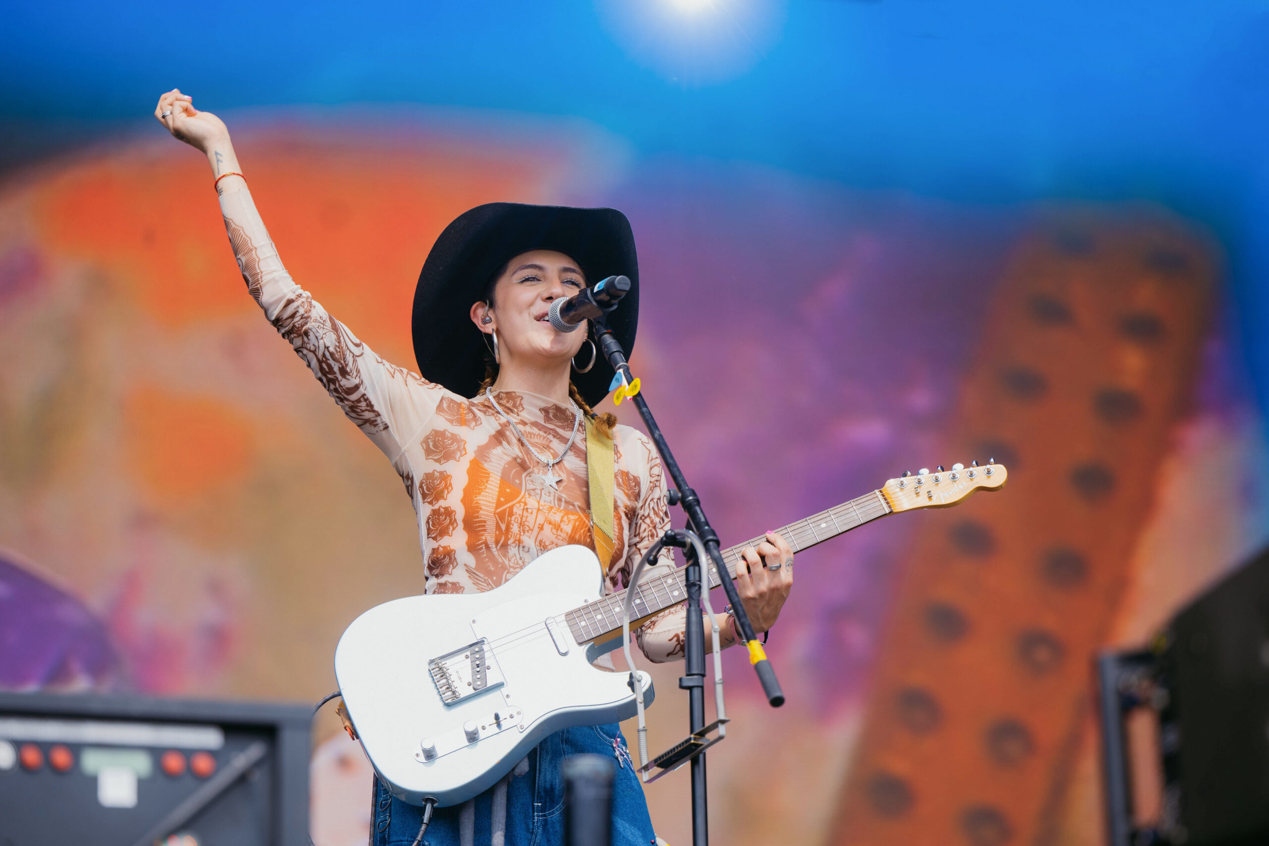 RENEE llegará a Puebla con su Algo Bien Tour - Mundo Indie Mx