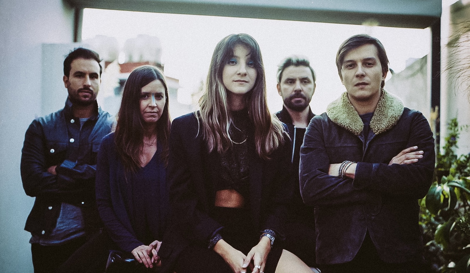 Celest presenta su más reciente sencillo “Costumbres” - Mundo Indie Mx