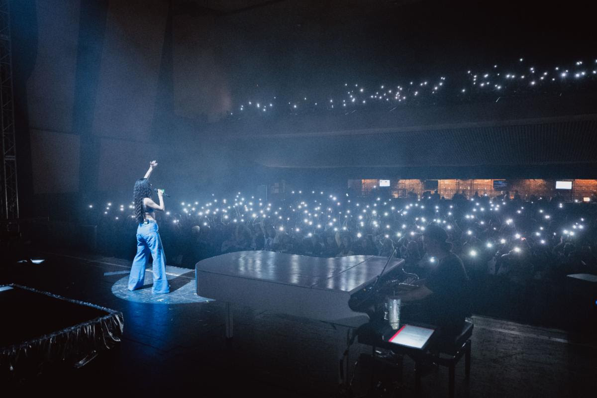 Francisca Valenzuela brilla en el Auditorio BB - Mundo Indie Mx