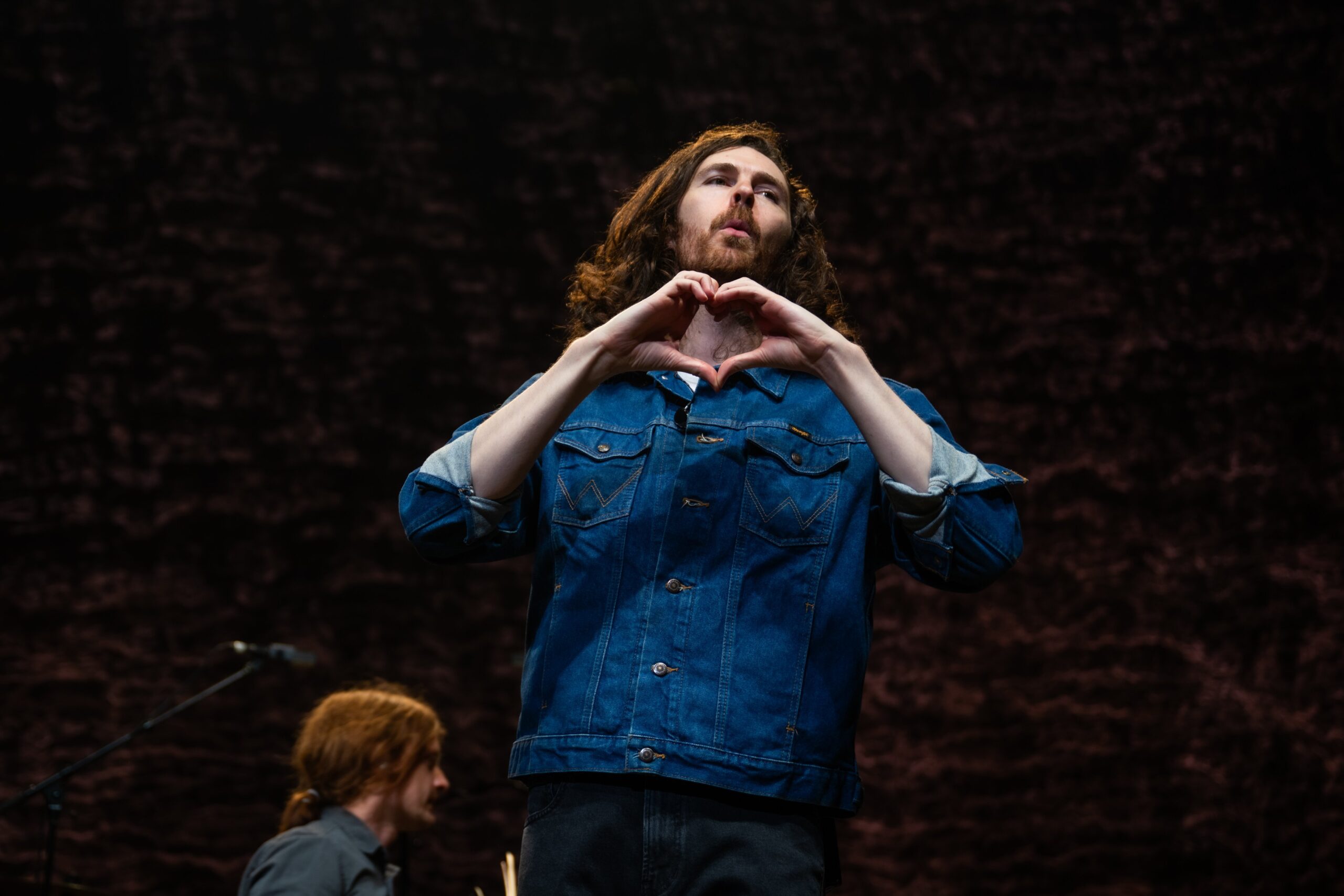 Hozier presenta su nuevo EP: 'Unaired' - Mundo Indie Mx